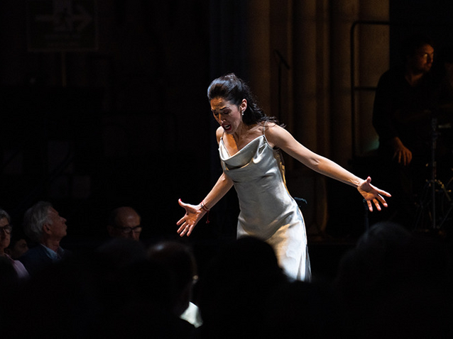 Mariana Flores | Soprano – Soprano